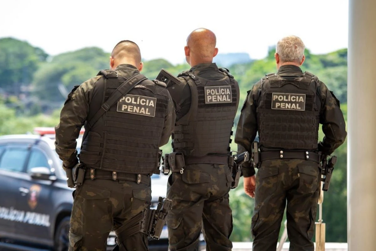 Policial Penal: o que faz, salários carreira, requisitos e mais